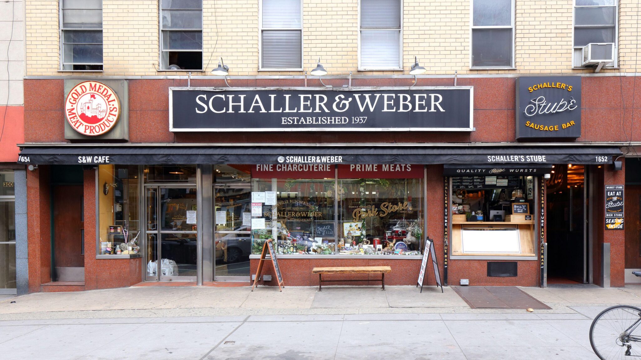 Discover the Vibrant Neighborhood of The Harper